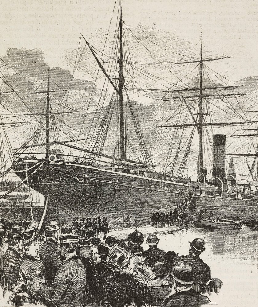 People attending embarkation of Bersaglieri, corps of Italian Army, on ...