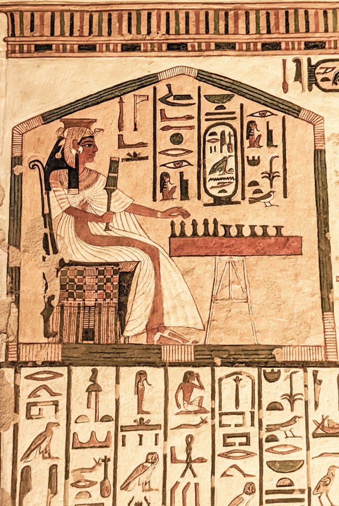 Nefertari playing senet by Egyptian 19th Dynasty
