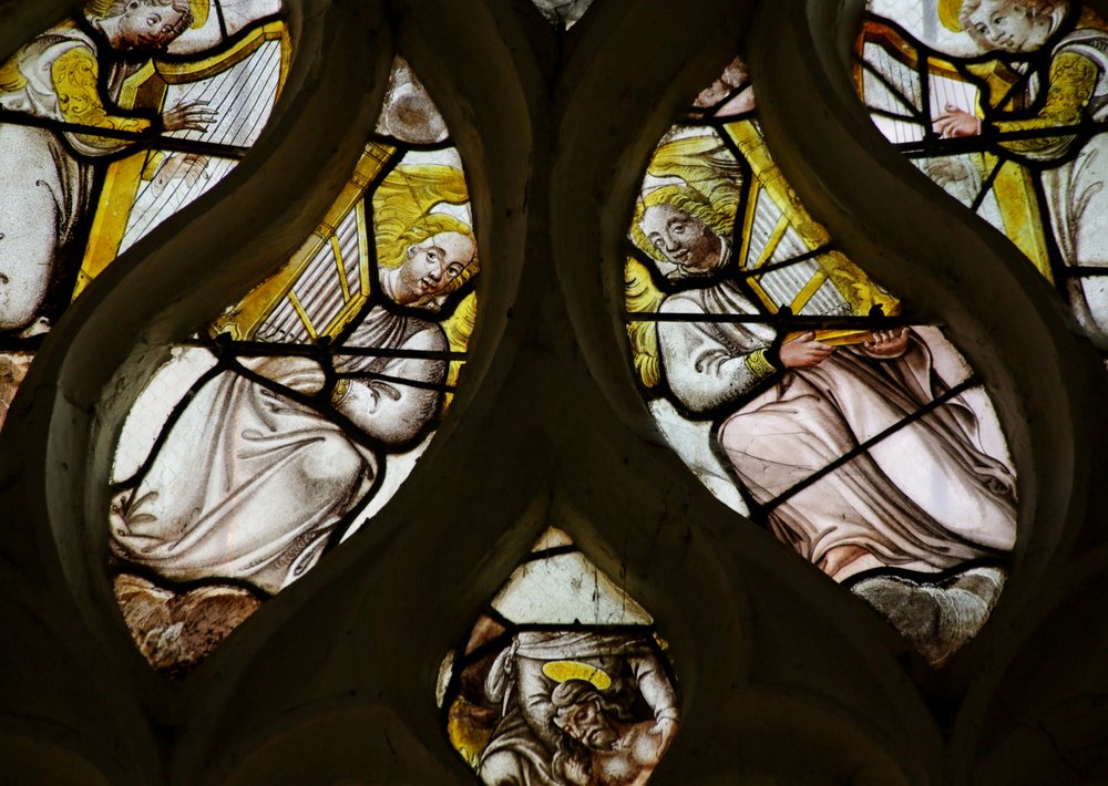 Window depicting Musical Angels with Organs and Harps
