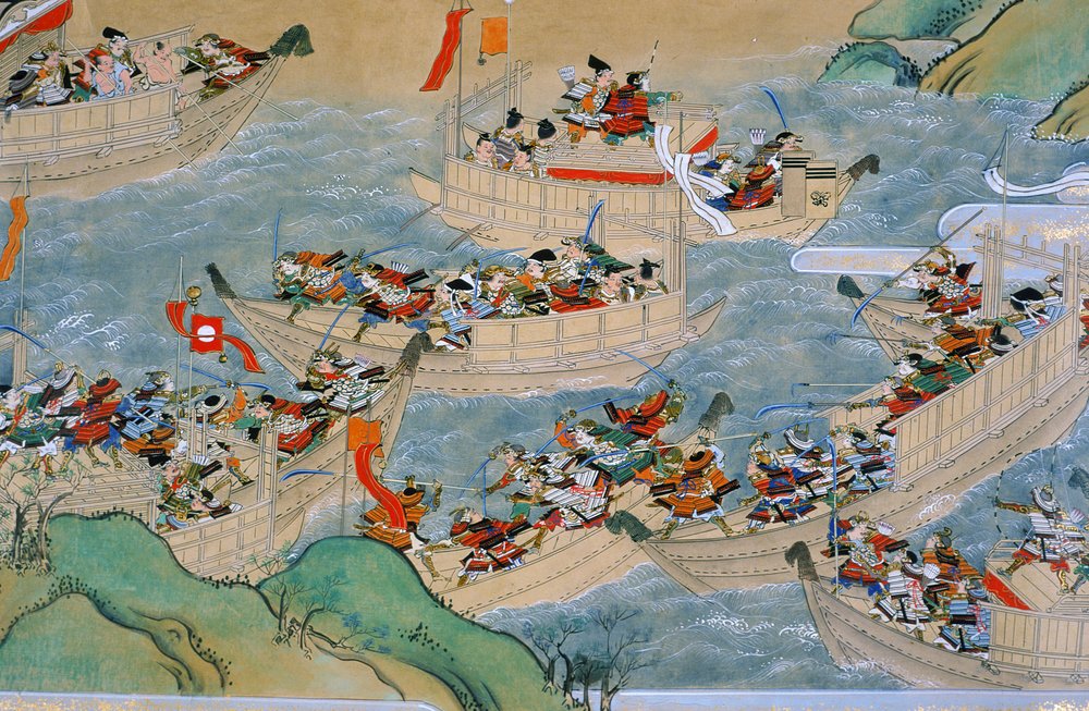 Scroll of Dannoura Battle where the Heike Clan fights the Genji clan