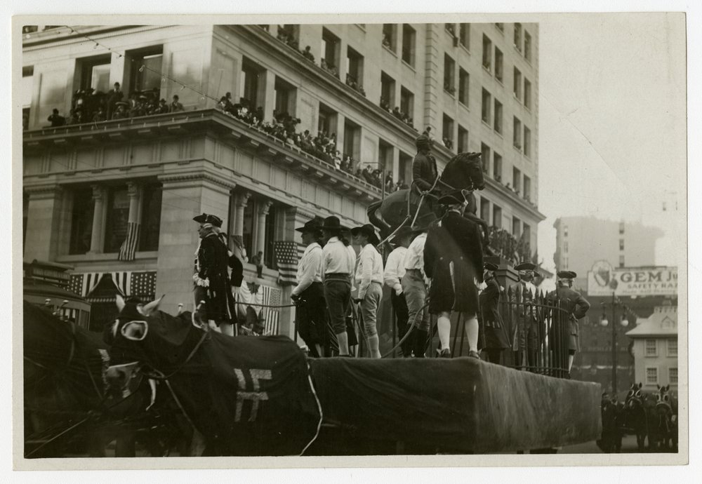 Historical Parade Float #31, Destruction of Statue of George III