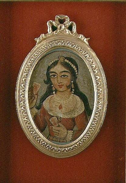 Qajar Bust Roundel Depicting an Adorned Woman