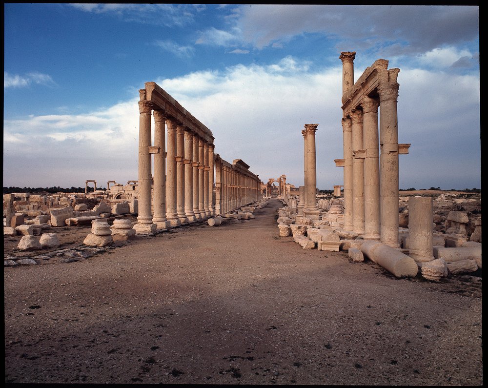 View of the Great Colonnade and the Monumental Arch by Roman