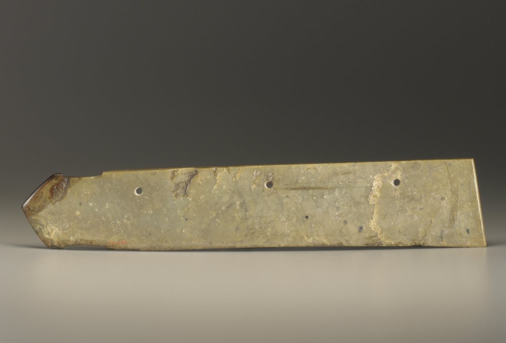 Large Cleaver-shaped Object of the Type Kuei