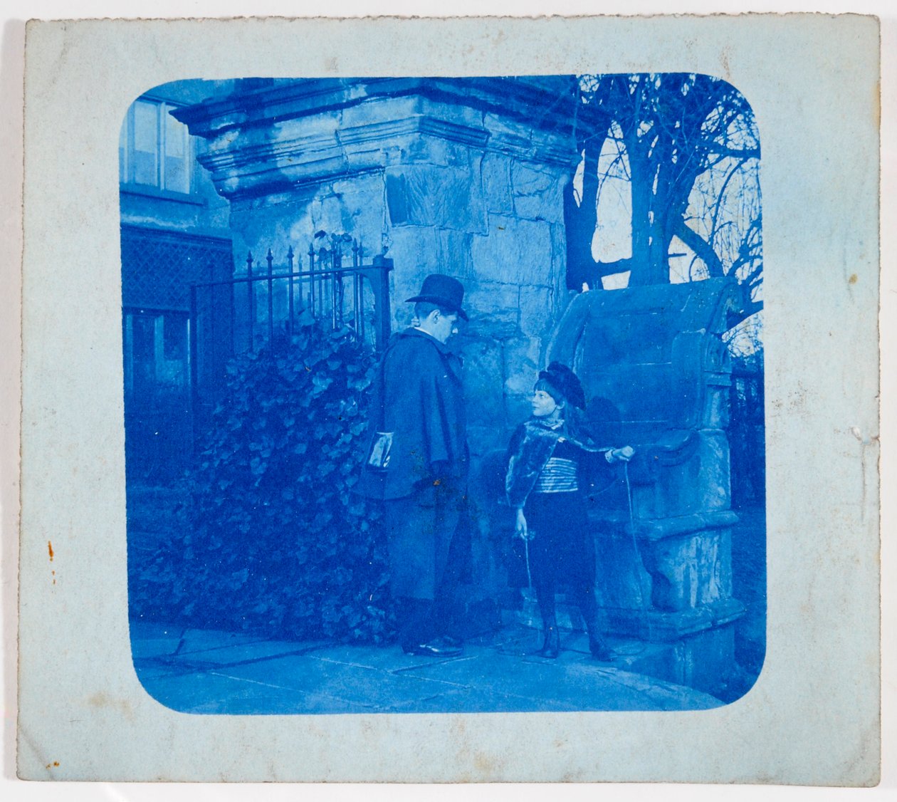John Atkinson Grimshaw and Elaine Grimshaw at the gates of Knostrop Hall