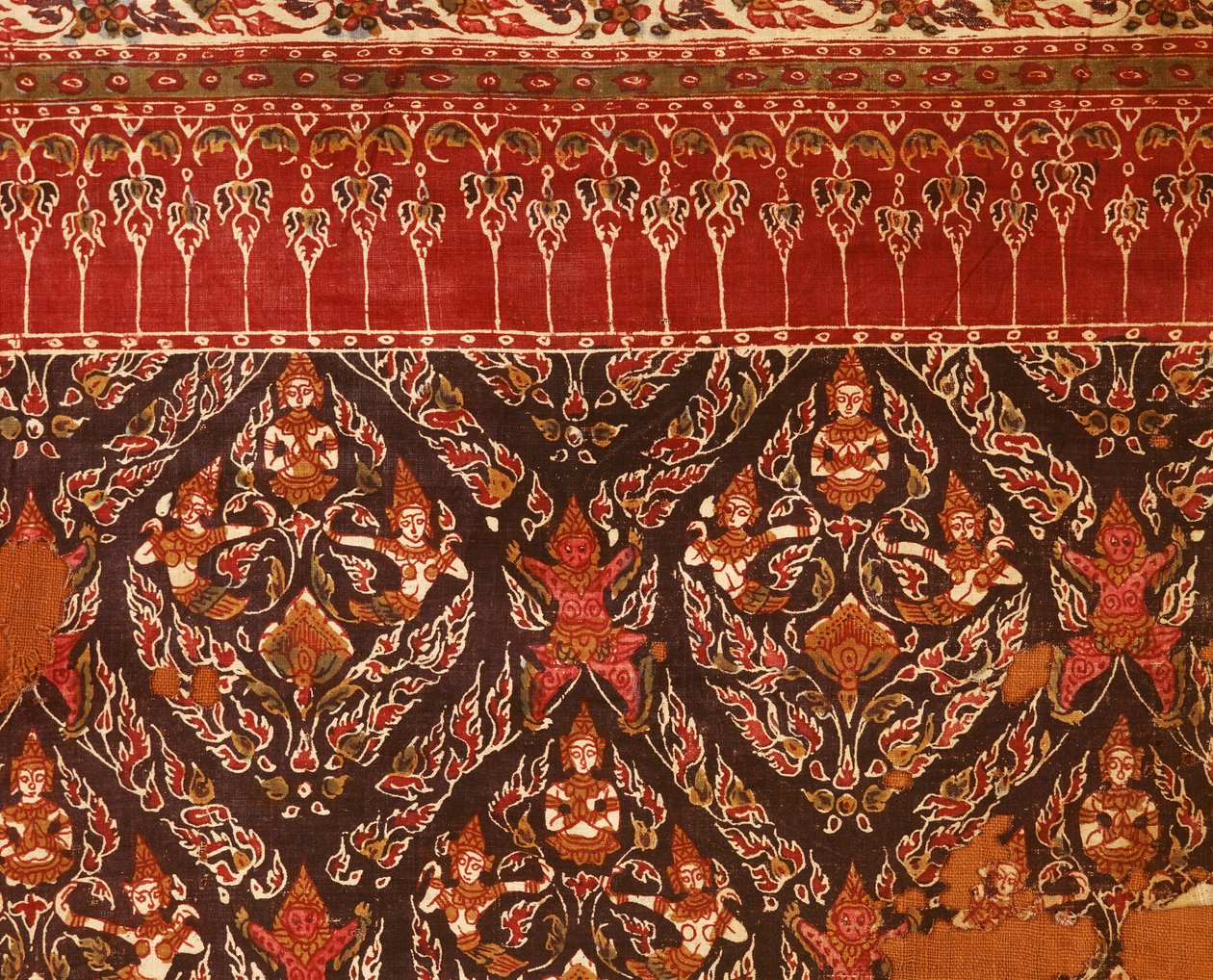 Fabric from the Ayutthaya period with Thai designs