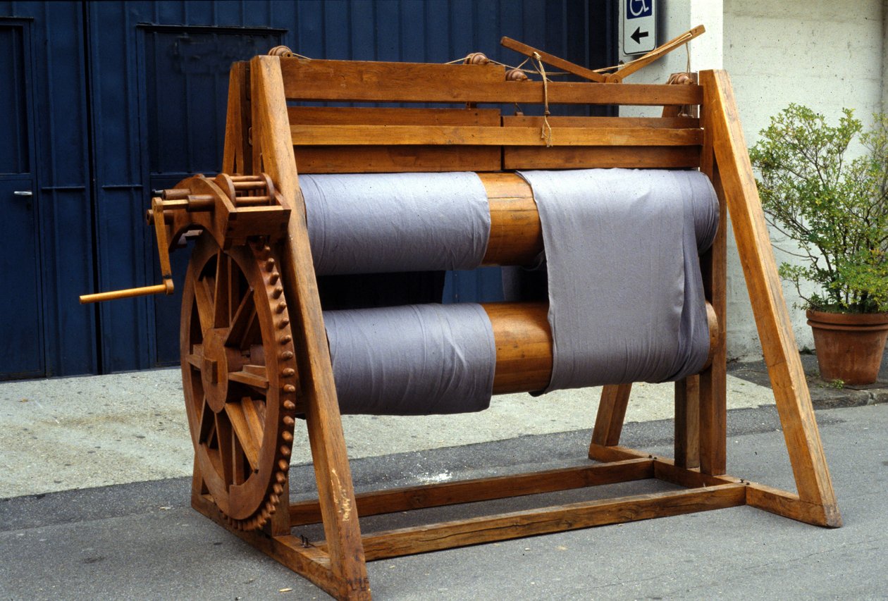 Wool loom. Model from the drawing of Leonardo da Vinci. Museum of ...