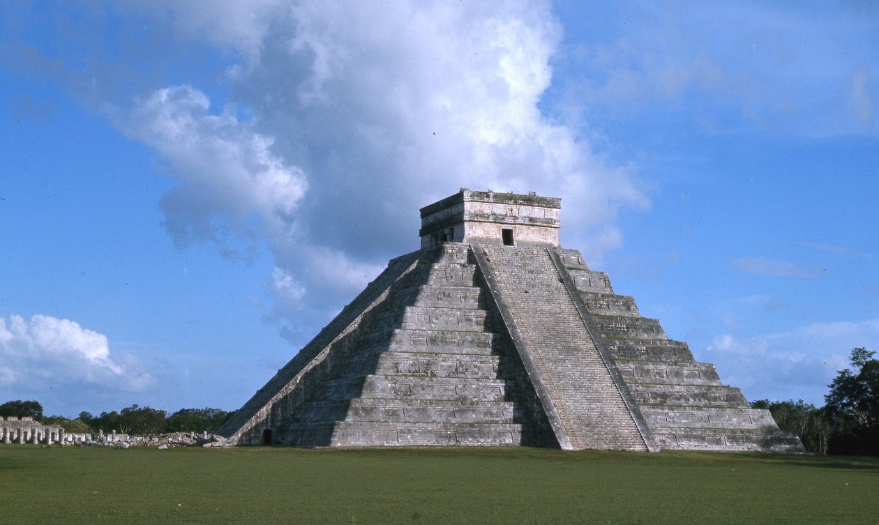 El Castillo, Equinox in Chichen Itza, Post Classic Period