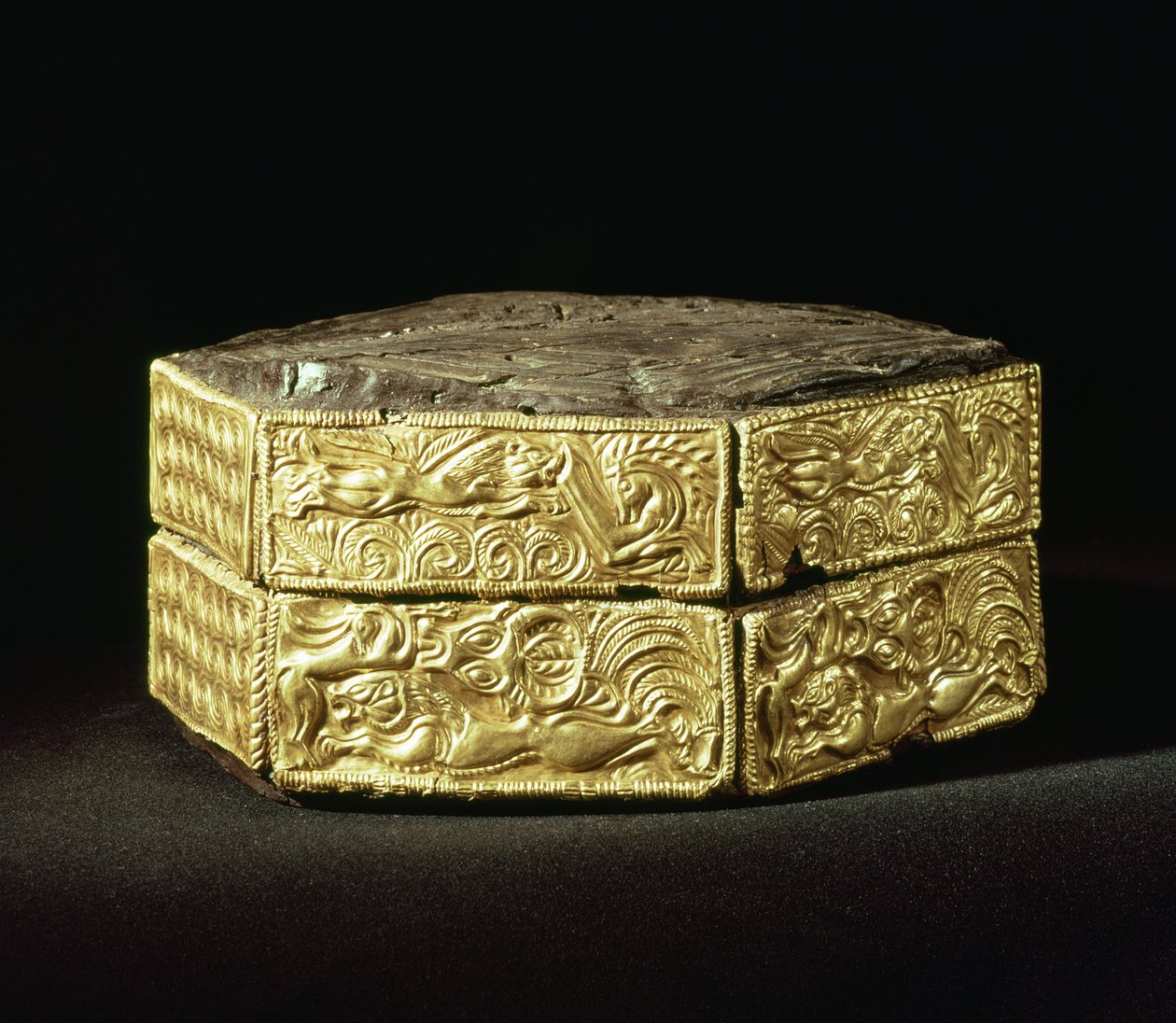 Hexagonal pyxis decorated with animals, from Grave V, Grave Circle A ...