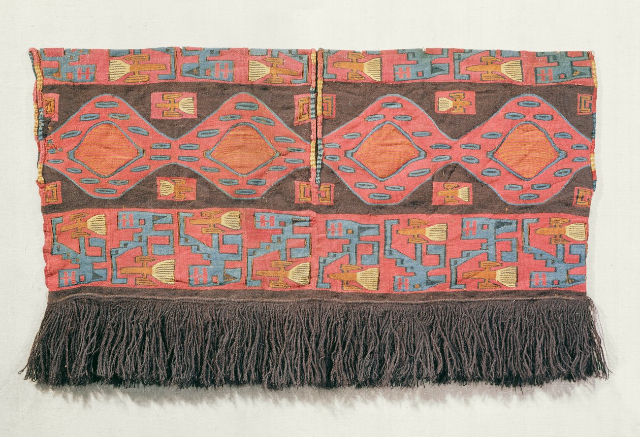 Shirt of interlock wool tapestry, Nazca Culture