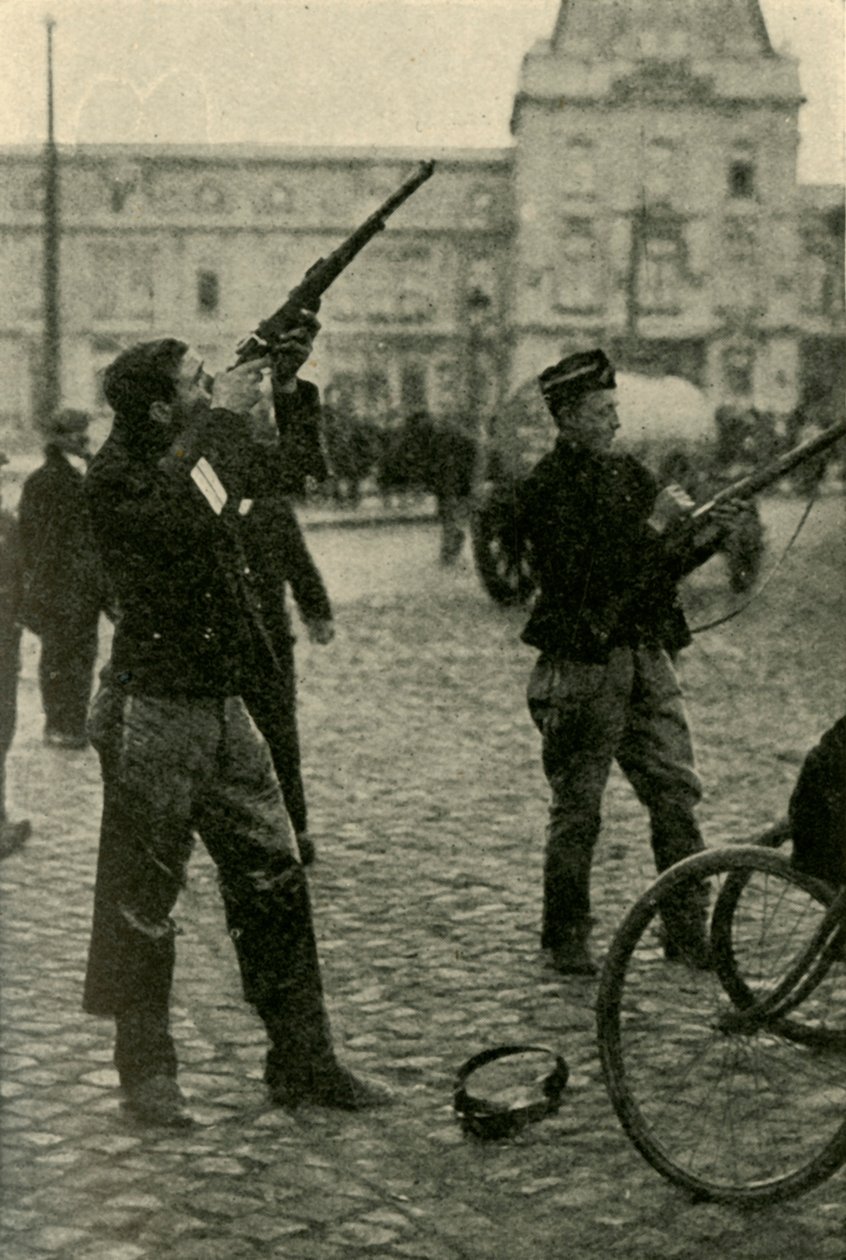 Belgian military cyclists shooting at a German plane, First World War