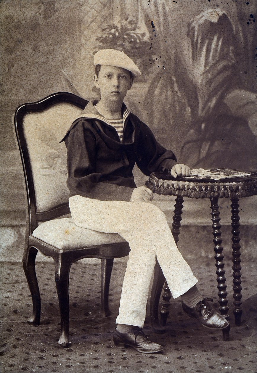 Portrait of prince Carlos of Bourbon's son, in a sailor suit