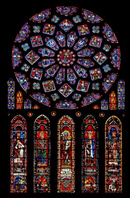 Rose window depicting Kings and Prophets surrounding the Virgin Mary ...